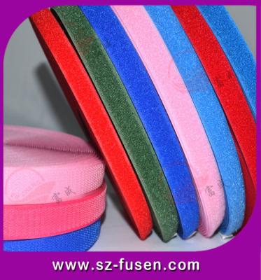 Cina gancio del velcro del nylon di 180MM - di 10MM 100% e cinghia del ciclo per il panno/scarpe in vendita