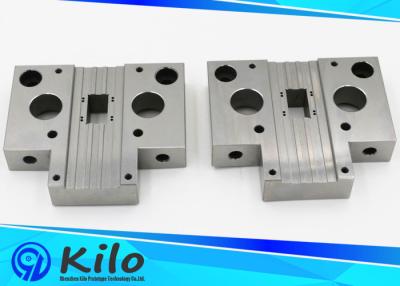 Cina Il metallo del prototipo di precisione approvazione di iso dello stampaggio ad iniezione del volume basso delle parti della pressofusione in vendita