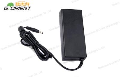 中国 19V 3.4A スイッチ電源ノートのための普遍的な AC/DC 力のアダプター 販売のため