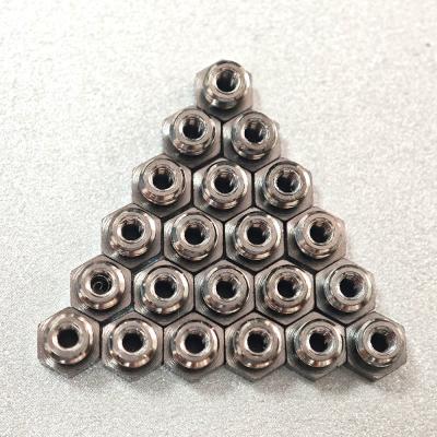 중국 DIN 표준 사용자 지정 진크 접착 스테인리스 스틸 턴 부품에 대한 탄소 스틸 헥스 견과류 판매용