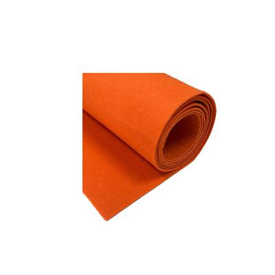 Chine Environmental Wholesale Recyclable Materials 1mm 2mm 3mm Mix Color Soft Felt Fabric Polyester Felt Roll à vendre
