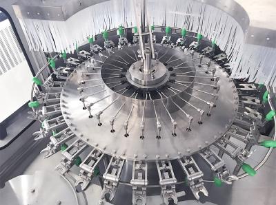 중국 자동적인 전기 18000 BPH 청량 음료 병 채우게 판매용