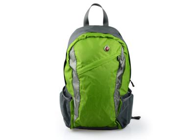 Cina Scatola di squawk staccabile dello zaino 2x5W dell'altoparlante Mp3, borsa all'aperto verde dell'altoparlante in vendita
