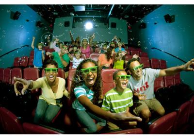 Cina Teatro di lusso dell'annuncio pubblicitario 4D, cinema di film di 4D Immersive con 7,1 il teatro elettrico sano della piattaforma 4D di effetto speciale 3dof in vendita