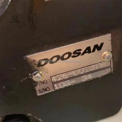 Cina Multi-Way Valve Distribution Valve Assembly for Doosan Daewoo DH55 60-7 Excavator Original in vendita