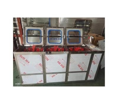 Chine Laveuse à bouteilles de 100 BPH de 5 gallons Laveuse à fûts de 20 L pour fermes à vendre