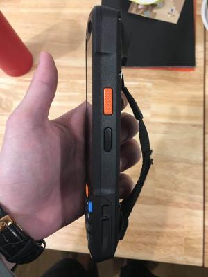 Chine IP65 4G rocailleux portatif GPS Glonass a soutenu l'écran tactile de 4 pouces PDA androïde tenu dans la main avec le 2D scanner à vendre