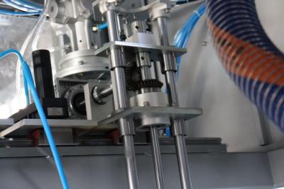 China 5 litros de enchimento automático e máquina tampando Monoblock para a bebida à venda