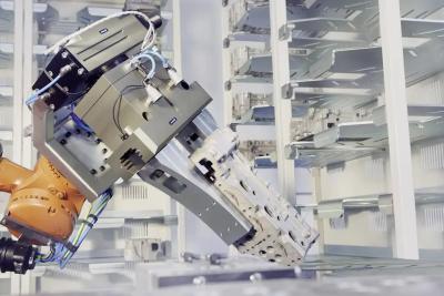 Китай Gripper робота Schunk с роботом KUKA KR120 R3100 промышленным для погрузо-разгрузочной работы CNC продается