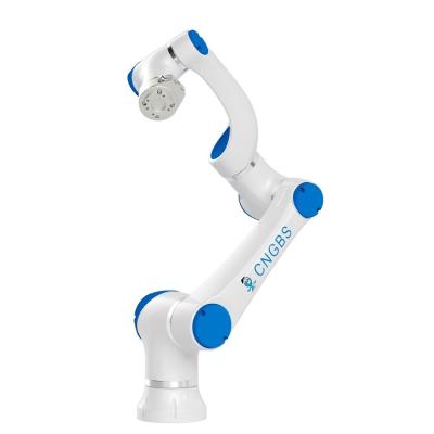 中国 CNGBS Cobot G05のOnrobot RG6のロボティック グリッパーが付いている共同のロボット腕6の軸線5kgのペイロード 販売のため
