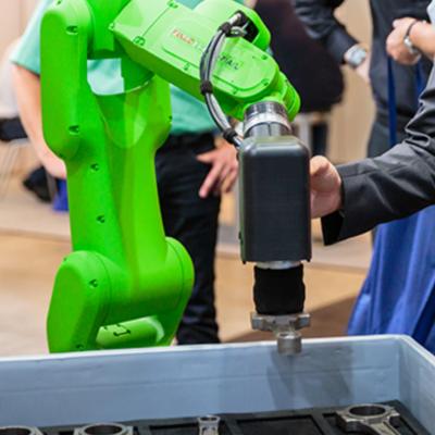 중국 6 축 유료 7kg 도달 717mm Fanuc CR-7iA MIG MAG 웰더와 함께 협력 로봇 판매용