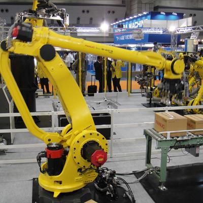 Chine FANUC M-410iB/140H bras robotique de palettisation 1900 cycles de palettisation par heure avec paquet de tuyauterie en stock à vendre