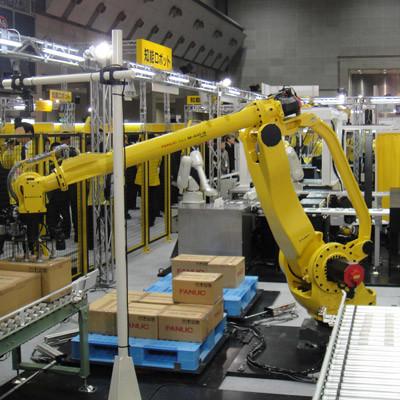 Chine FANUC M-410iB/140H bras robotique de palettisation 1900 cycles de palettisation par heure avec paquet de tuyauterie en stock à vendre