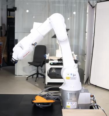 China 11.1 Kg Load Capacity Precision Industrial Robot Arm en venta