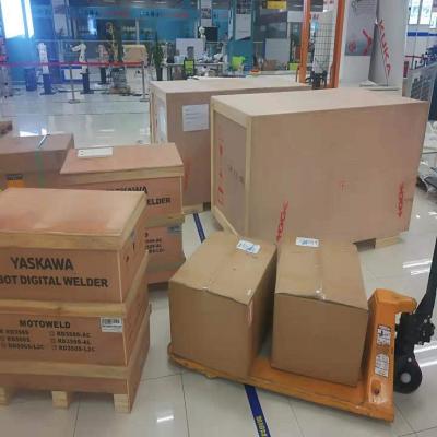 Chine Yaskawa Motoman 6-Axis, Extended-Reach AR2010 Robot de soudage offre rapide et puissant avec YRC1000 contrôleur de robot à vendre