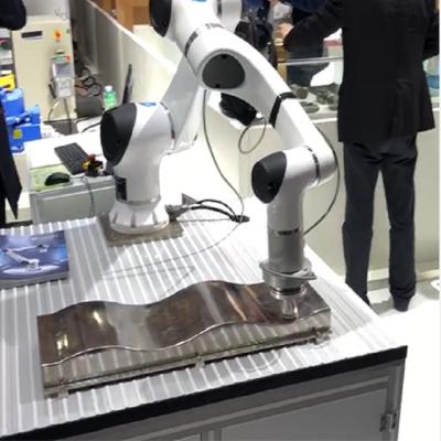 Chine Bras chinois 10kg de robot de Hansrobot E05-L avec la pince électrique de CAD de vide d'Onrobot VGP20 à vendre