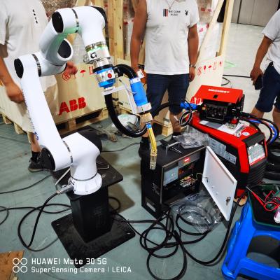 Chine 6 bras de collaboration de robot de Hansrobot Cobot Elfin05-L d'axe avec l'appareil à souder à vendre