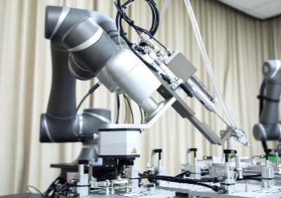 Китай 6 рука Techman Cobot TM14 оси робототехническая для привинчивая рудоразборки устанавливая с электрическим Gripper робота продается