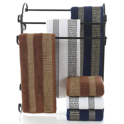 Cina 3kg ricamo per hotel di lusso Custom spessa bagno super morbido bagno 100% cotone in vendita
