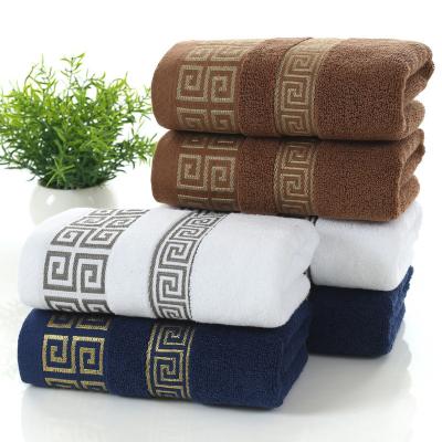 Cina Alberghi di lusso ricami personalizzati Bagno spessa e super morbida Bagno 100% cotone in vendita