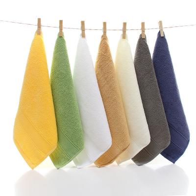 Cina Logo di ricamo personalizzato 100% cotone bianco Bagno Mani e asciugamani per hotel di lusso 5 stelle in vendita