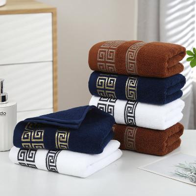 Cina Alberghi di lusso ricami personalizzati Bagno spessa e super morbida Bagno 100% cotone in vendita