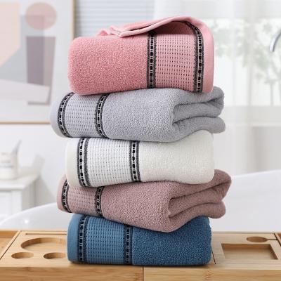 Cina Colori scuri reggiseni per adulti per docce e asciugamani di bagno sostenibili Asciugamani pubblicitari 0.4g in vendita