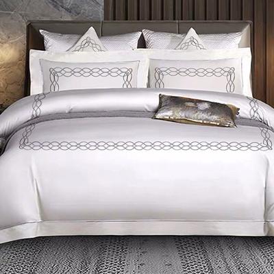 Cina 4 Pcs Disegni di lusso Set di biancheria da letto stampata Tipo di biancheria da letto da matrimonio Kit in quattro pezzi in vendita