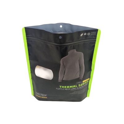 Chine Sac de empaquetage zip-lock de sous-vêtements de VmPET avec le crochet accrochant asp à vendre