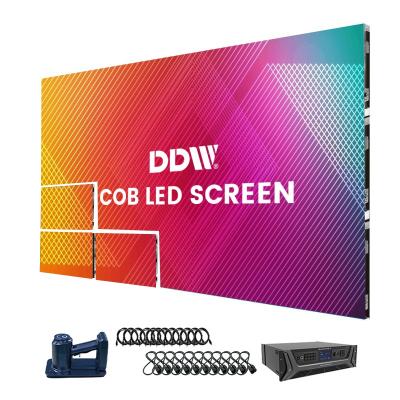 China Innovative COB Fine Pitch LED Display Screen 8K Resolution 16-9 Aspect Ratio Flip-chip COB LED Video Wall for Monitor Room for sale