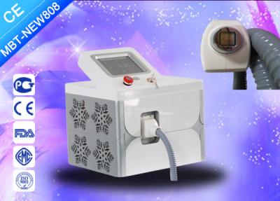 Cina Macchina portatile permanente di depilazione del laser 808nm più efficace per il salone di bellezza in vendita