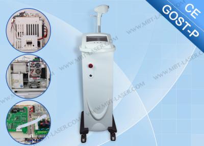 China canal micro vertical 2500W de la máquina del retiro del pelo del labio superior 808nm en venta