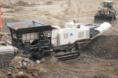 Cina Metallurgy 350t/H 70mm Feeding Mobile Cone Crusher in vendita