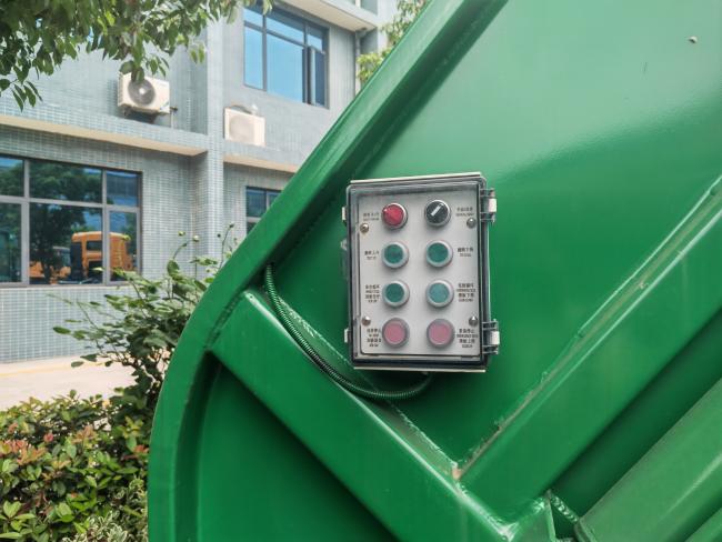 ISUZU Giga Compactor Garbage Refuse Collection Bin Cleaning Truck
