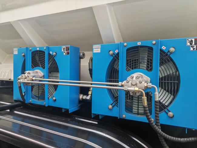 Dual Hydraulic Oil Radiators for High Temperature Desert Operation in Saudi Arabia
