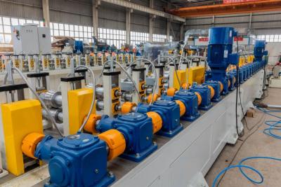 Cina Forza pannello solare personalizzato telaio in acciaio capacità di carico facile installazione resistenza alla corrosione in vendita