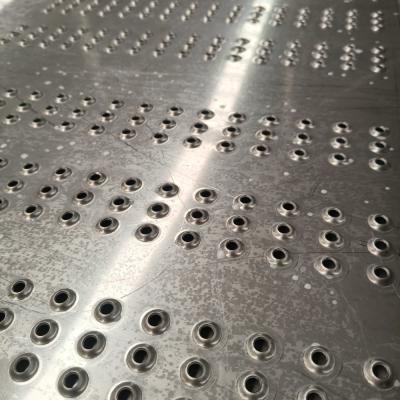 China Modern Perforated Metal Plate Height 3.0m Thickness 0.5mm In Different Patterns And Designs for sale