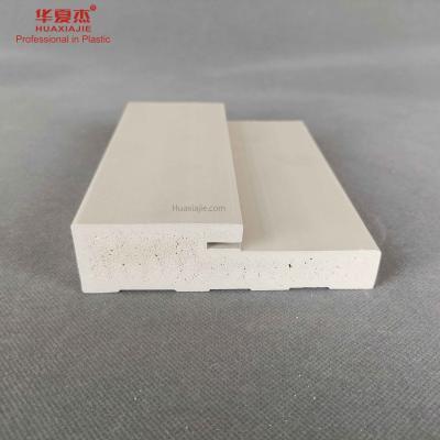Cina Stipite di legno della struttura di porta del PVC WPC di progettazione fuori della venatura del legno della porta 53mm*8mm in vendita