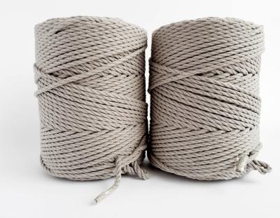Cina 100% di cotone 3 mm macrame cord roll di corda intrecciata per progetti personalizzati in vendita