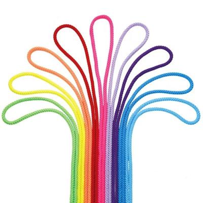 Cina 2-20 mm di diametro corda di nylon per la danza quadrata corda di ginnastica a colori di arcobaleno solido in vendita