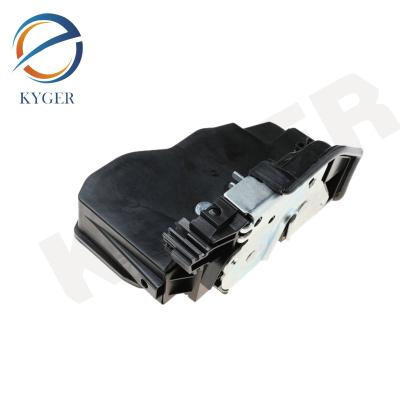 Κίνα ΚΥΓΕΡ 51217202143 Μπροστά πίσω αριστερά δεξιά κλειδαριά πόρτας 5121 7202 146 5121 7202 143 Για BMW E81 E87 E90 E60 προς πώληση