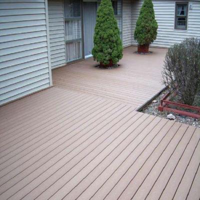 Cina La pavimentazione composita di plastica di legno riciclabile piastrella il Decking composito solido di 25mm x di 140 in vendita
