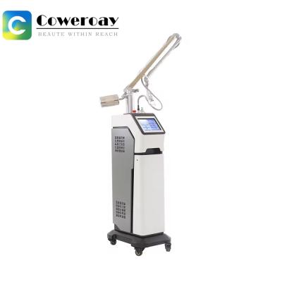 Chine Machine de traitement des cicatrices / acné par laser fractionné au CO2 Machine laser fractionnée au CO2 à vendre