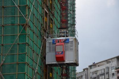 중국 SC300/300 건설 승강기 승강기, 3000kg/Cage Rack Pinion Hoist 판매용