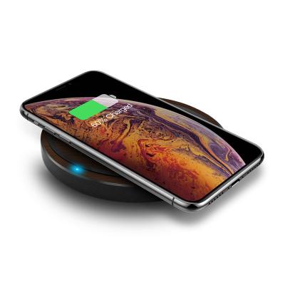 Cina Tassa veloce di carico senza fili del cuscinetto 10W di Qi di legno di stile di S in vendita