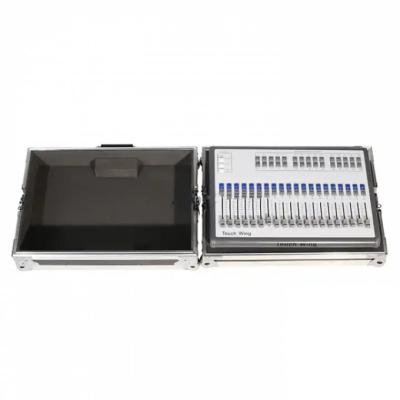 Cina Controller di illuminazione sul palco Console tattile Tiger Console tattile Wing Fader Wing DMX Controller in vendita