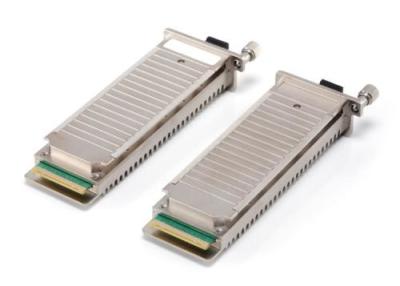 中国 熱いZ -プラグイン可能な10G光学トランシーバー10GB LR シスコ XENPAKモジュールEMLの源 販売のため