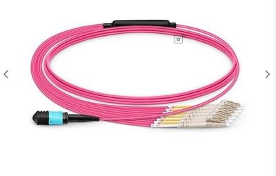 Cina 12 cavi a fibre ottiche misti delle fibre OM4, 50/125 di MPO al cavo di sblocco del duplex di LC in vendita
