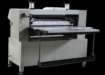 Chine Filtre à huile de degré de 200 C faisant le couteau de machine plissant le plissage de médias à vendre