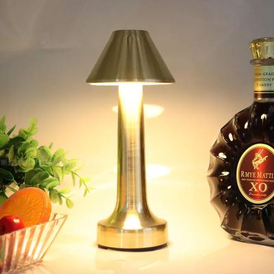 Cina Luce senza fili dello scrittorio del retro dell'oro del CE scrittorio ricaricabile della lampada da tavolo in vendita